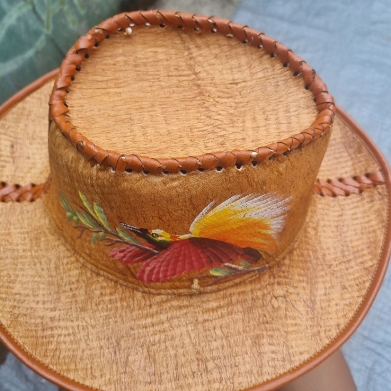 Jual Topi coboy kulit kayu/ topi coboy lukis/ topi khas papua/ topi ...