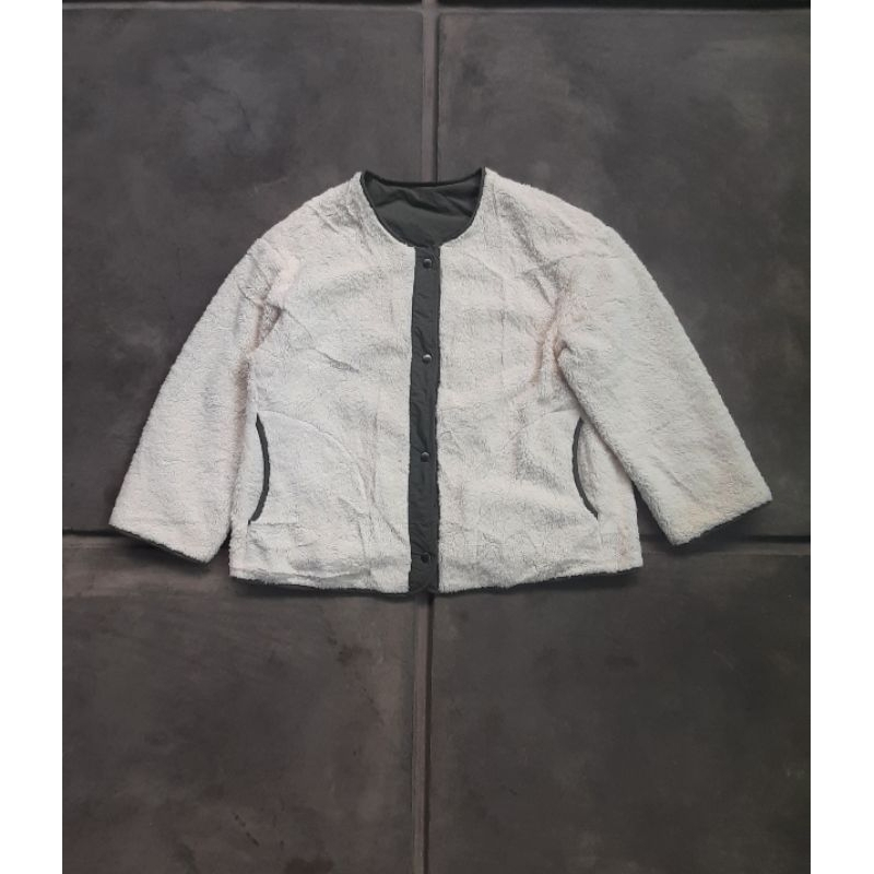 Jual UNIQLO REVERSIBLE SHERPA COLAR JACKET | Shopee Indonesia