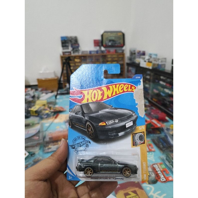 Jual Hotwheels Nissan Skyline GT-R R32 Super Treasure Hunt STH $TH ...