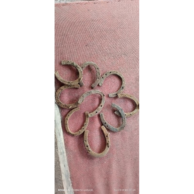 Jual sepatu kuda, tapal kuda, ladam kuda, besi kuda, alas kaki kuda ...