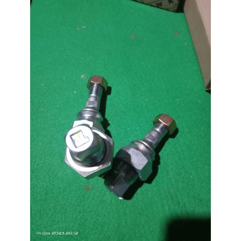 Jual baut roda belakang kiri canter original | Shopee Indonesia
