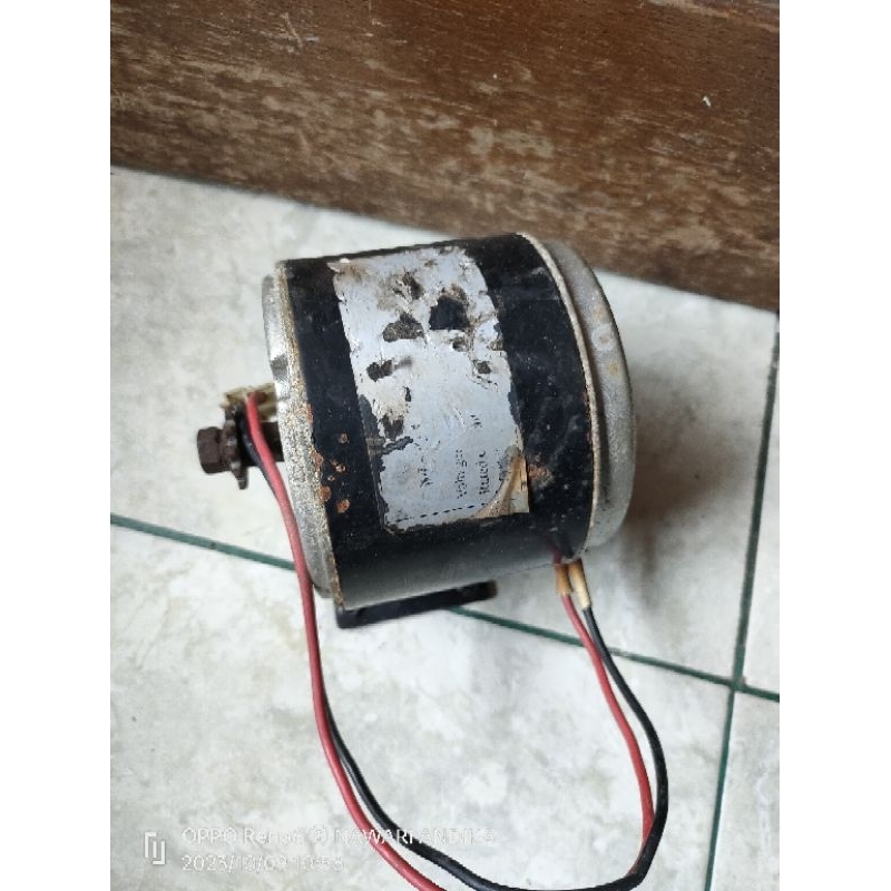 Jual dinamo dc motor 24V-350w-2750rpm bekas scuter listrik MR JACKIE ...