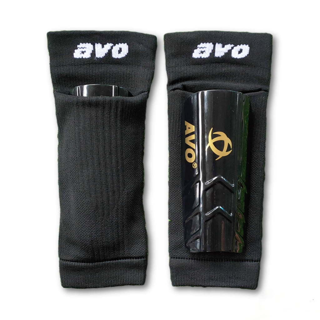 Jual Paket Sarung Deker shin pad holder dan lakop Embos sepak bola ...
