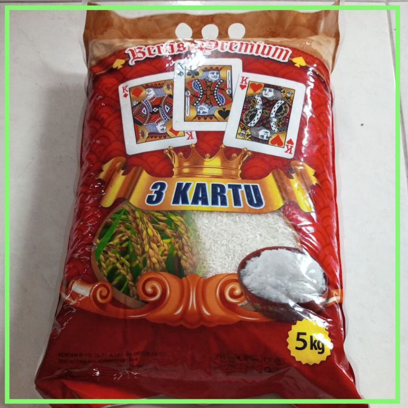 Jual BERAS PREMIUM 3 KARTU LARISST SANIA 5KG | Shopee Indonesia