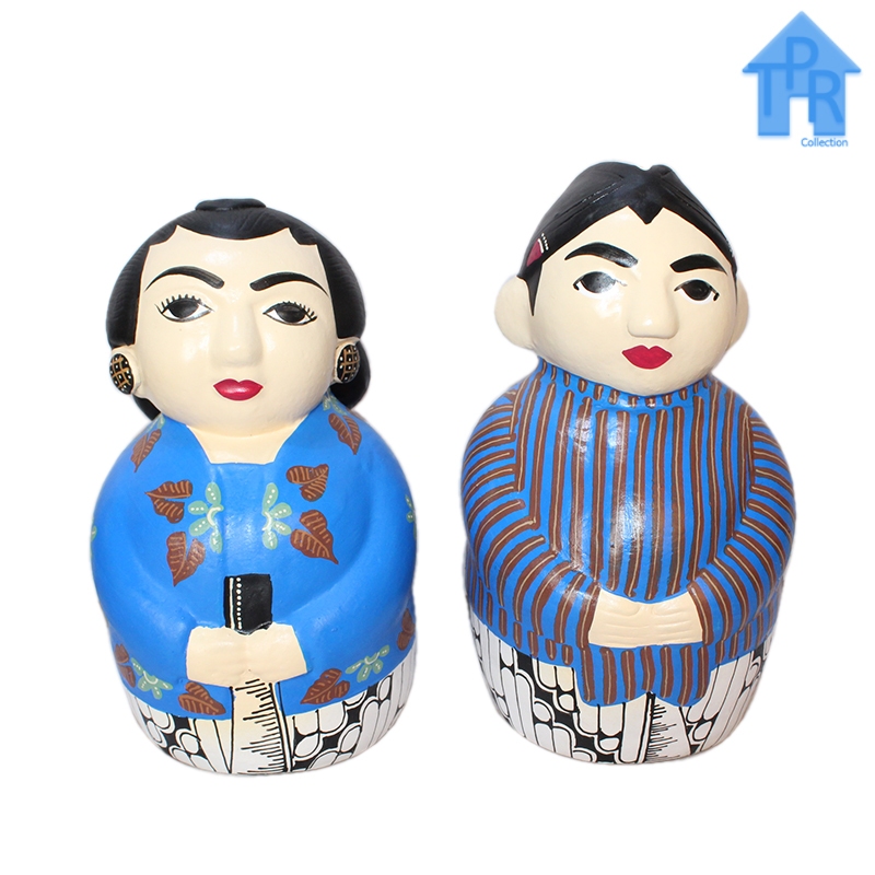 Jual Gerabah - Pajangan Patung Batik Sepasang Pengantin Jawa + Krat ...