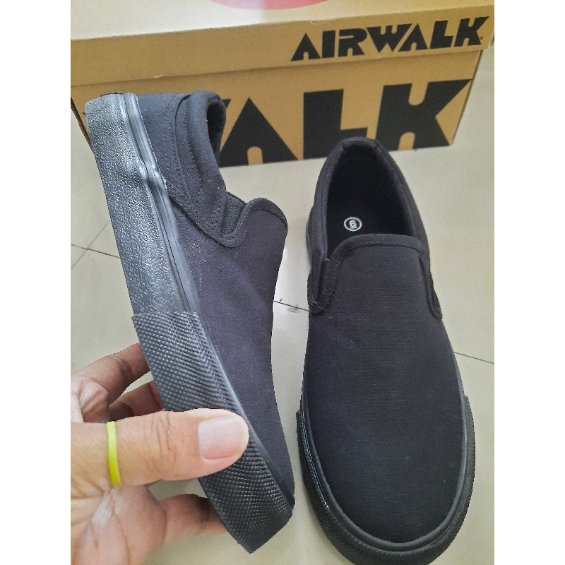 Jual sepatu airwalk full hitam stitch tg slip on | Shopee Indonesia