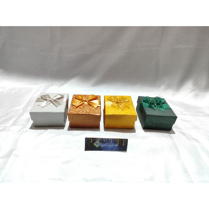 Jual BOX KECIL / GIFT BOX MINI / GIFT BOX KECIL / BOX HAMPERS / DUS ...