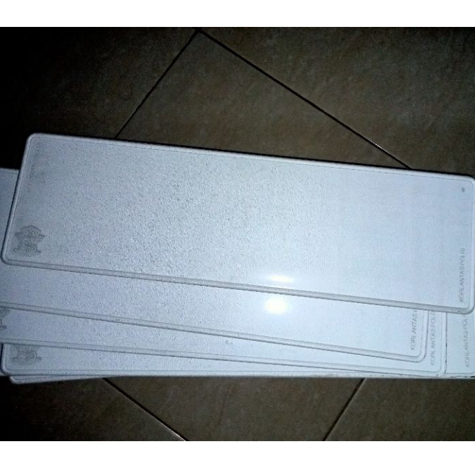 Jual BAHAN PLAT NOMOR MOBIL PUTIH MODEL TERBARU 1PLAT sebelah | Shopee ...