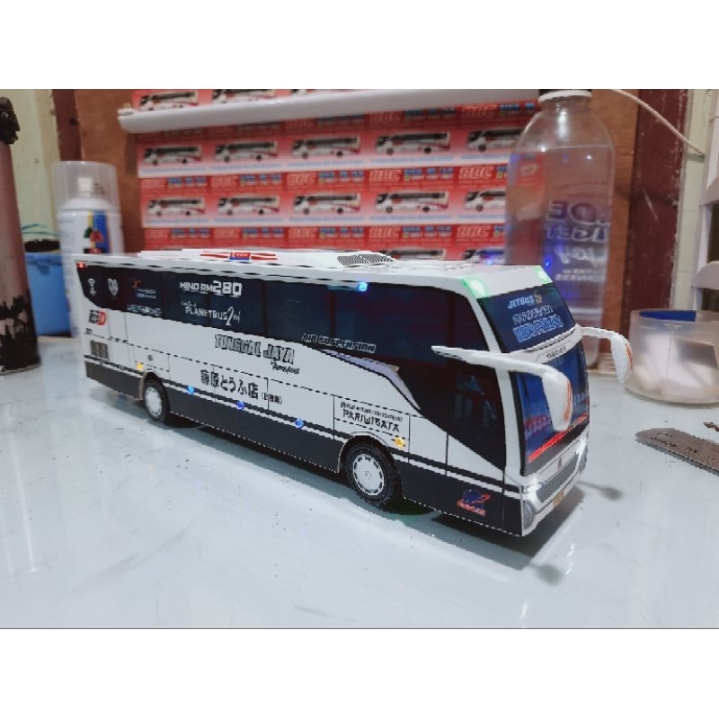 Jual Miniatur bus Remote Control DETIL TERBAIK !!! MODEL TERLENGKAP ...