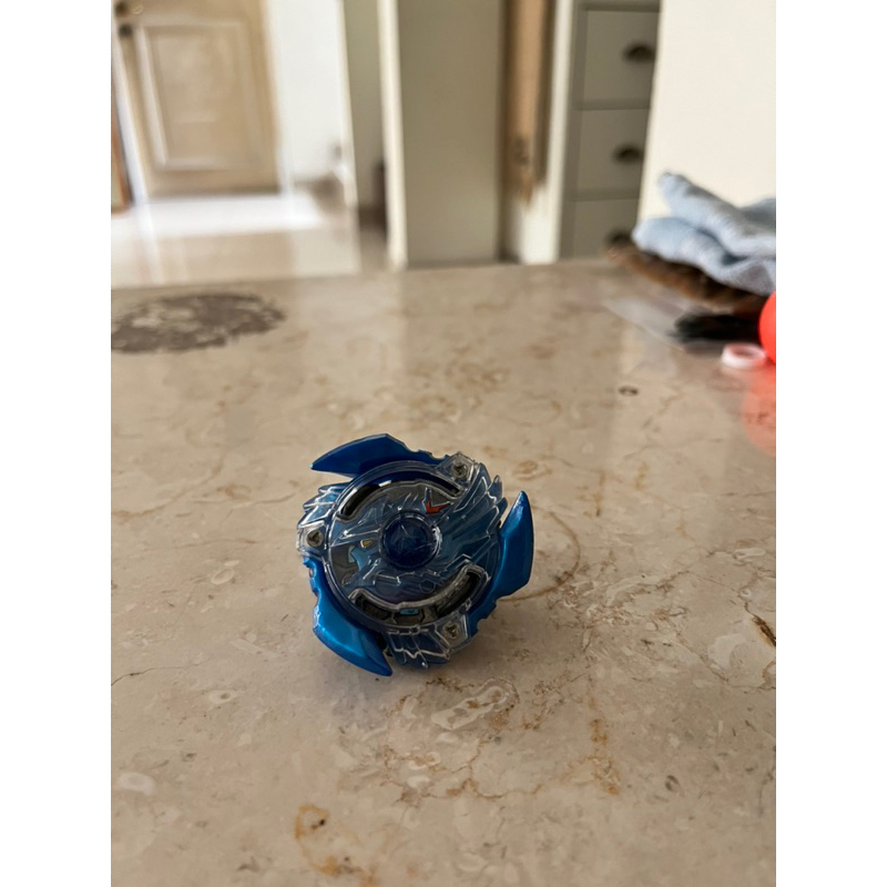 Jual Beyblade burst Valtryek v2(Bonus launcher beyblade quadrive ...