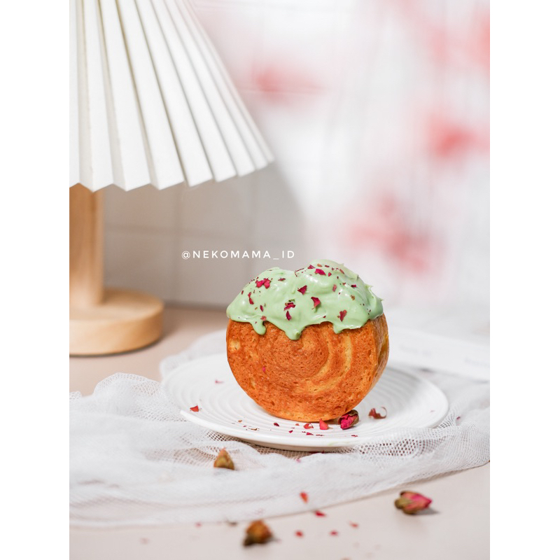 Jual Cromboloni - Chocolate, Tiramisu, Cream Cheese & Matcha | Shopee ...