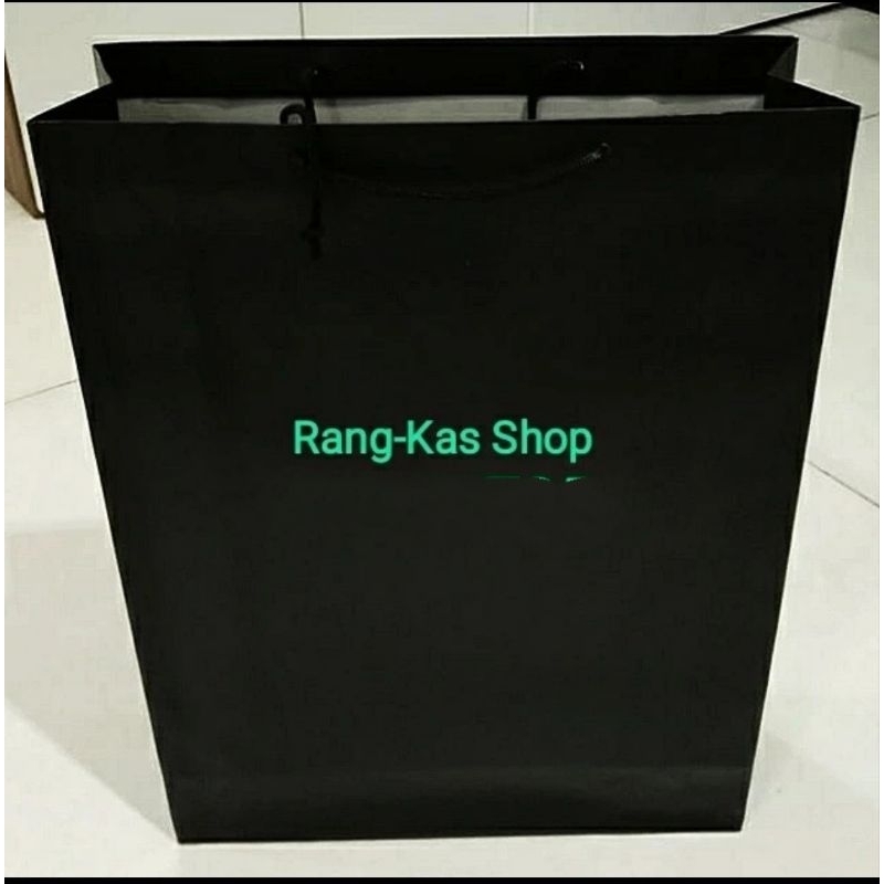 Jual Paper bag HITAM Karton Folio Mewah isi 12pcs | Shopee Indonesia