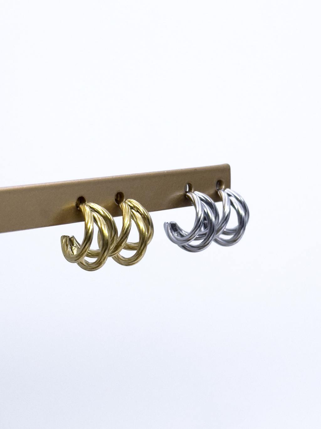 Jual CASSIA Earring / anting wanita / anting titanium stainless ...