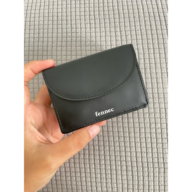Jual fennec halfmoon wallet (black) | Shopee Indonesia