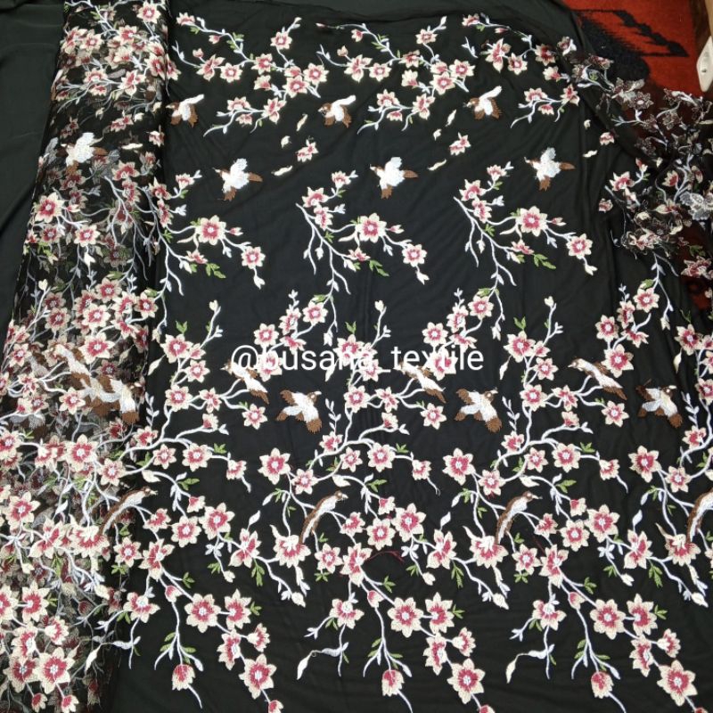 Jual kain tile garden/ tile border multi color|| harga per setengah mtr ...