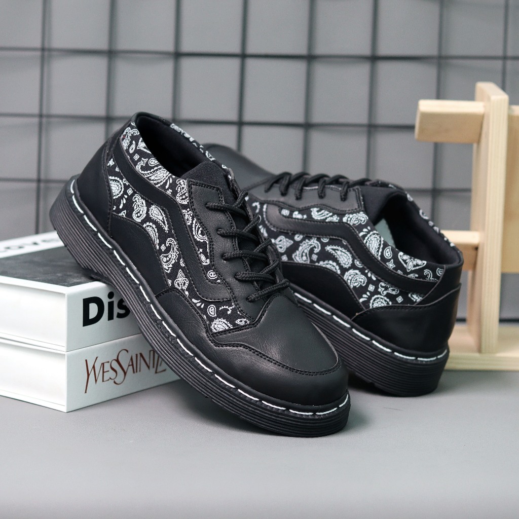 Jual HEMAT LEON X PAISLEY - Sepatu Pantofel Sneakers Oxford Hitam Motif ...