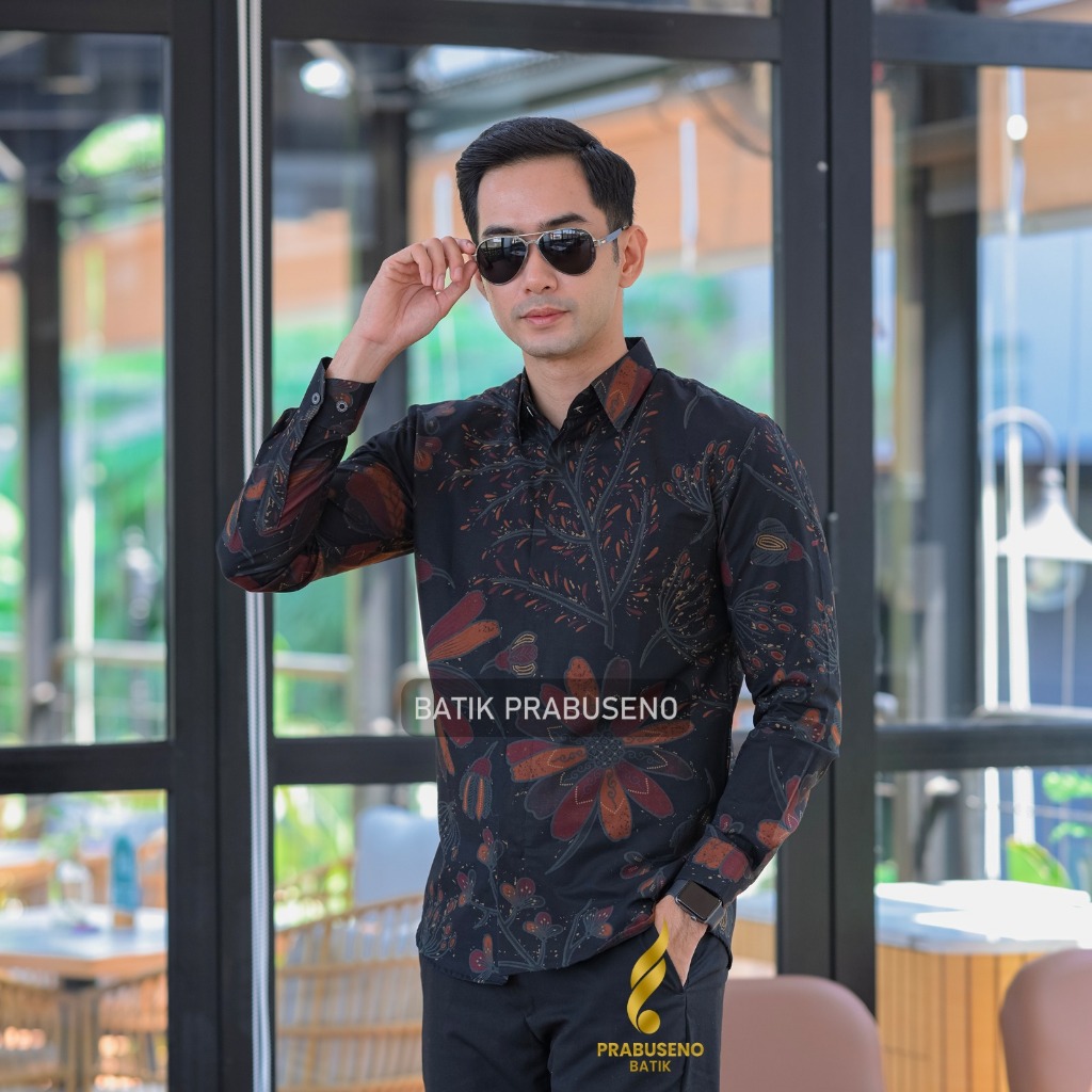 Jual Batik Prabuseno - Batik Pria Lengan Panjang Slim Fit Motif Aloga | Shopee Indonesia