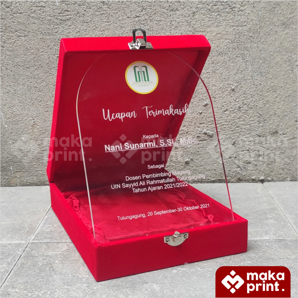 Jual Plakat Akrilik Custom (Tebal 5 mm Ukuran 10x15) - Vandel Custom ...