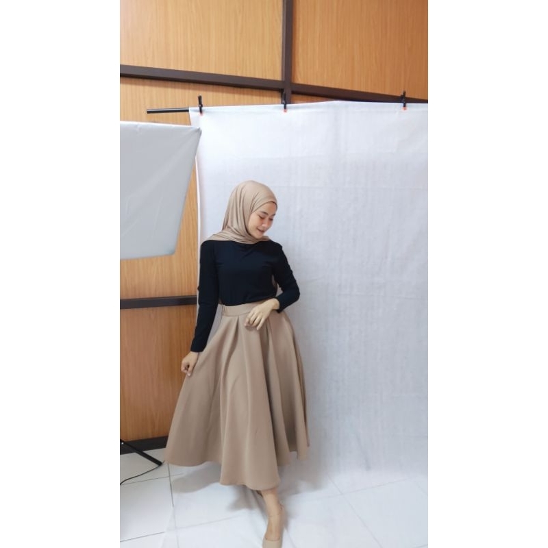 Jual lony skirt rok lebar bahan scuba premium ukuran midi dan maxi ...