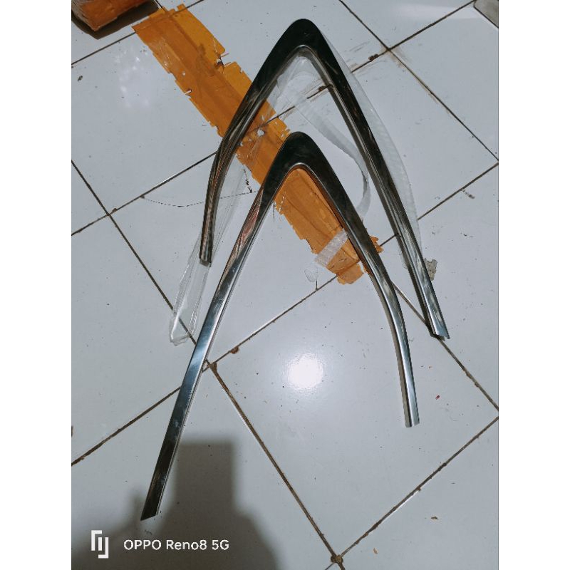 Jual lis kaca mati belakang crv original honda 1 set | Shopee Indonesia