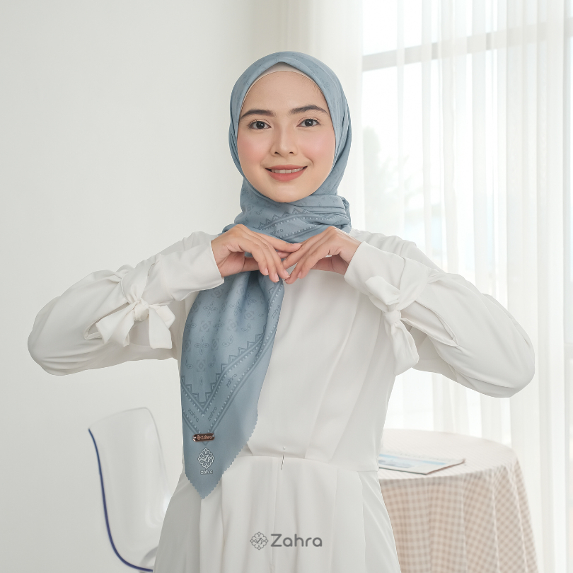 Jual Isra Scarf / Hijab Square / Hijab Segi Empat / Hijab Motif ...