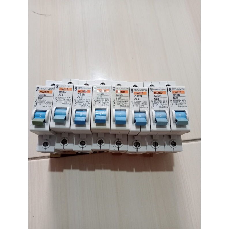 Jual MCB PLN Merlin gerin 1pas 2a siap pakai | Shopee Indonesia