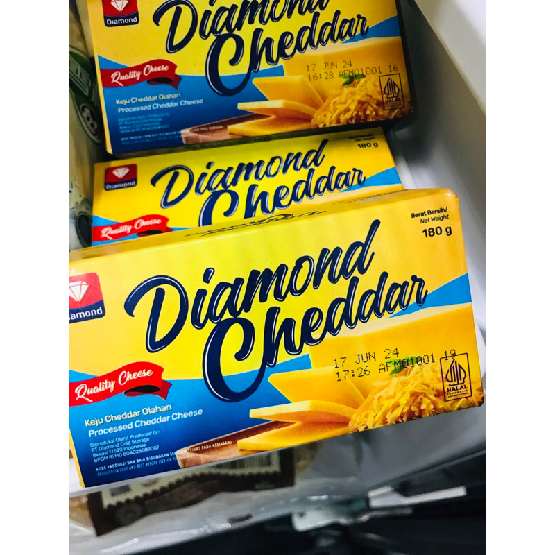 Jual Diamond cheddar cheese 180 gr | Shopee Indonesia