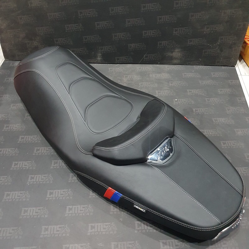 Jual Jok Xmax Connected 2023 Tipe Spain Nemo Original | Shopee Indonesia
