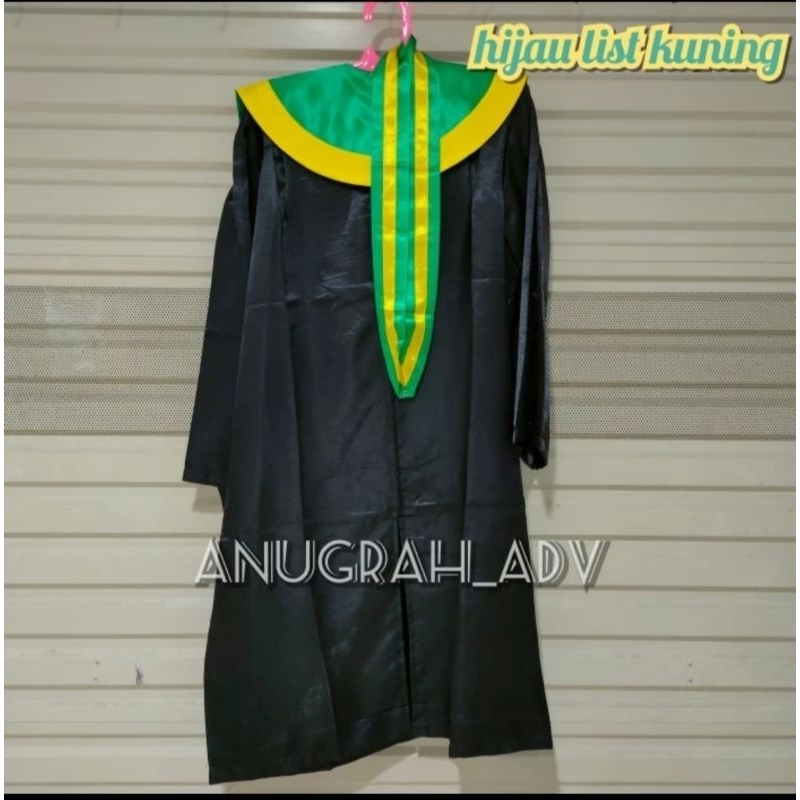 Jual toga wisuda mahasiswa hijau list kuning | Shopee Indonesia