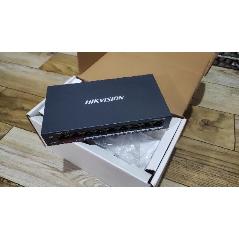 Jual HUB PEO HIKVISION 8 PORT 10/100M PoE MODEL : DS-3E0109P-E/M(B ...