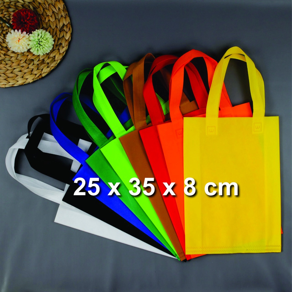 Jual ( LUSINAN ) Tas Goodie Bag Spundbond Premium Uk 25x35x8 Tebal /Tas Hajatan Sembako/ Tas ...