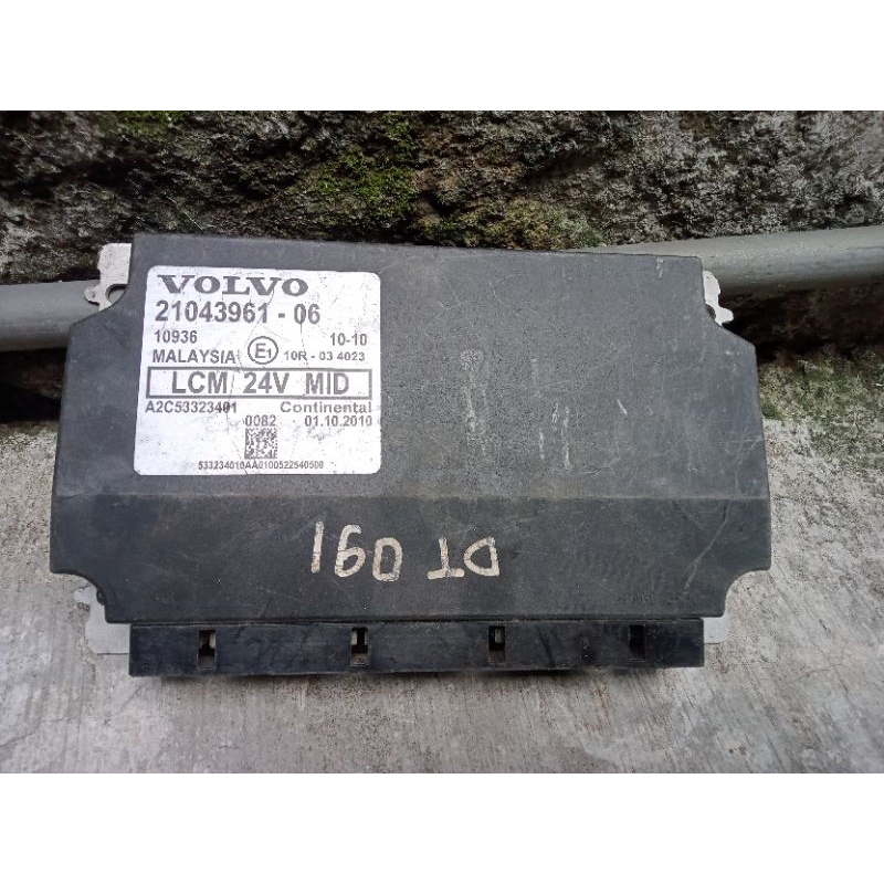 Jual ecu lcm Volvo modul kontrol lampu Volvo truck bus 21043961-06 ...