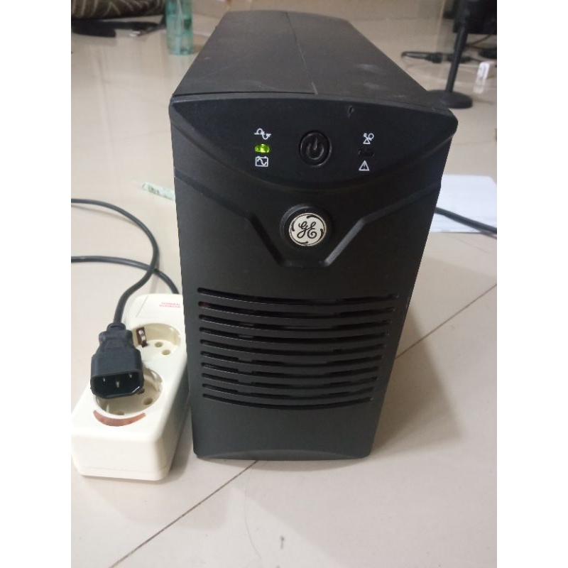 Jual UPS GE 1000VA 600 WATT DENGAN 2 BATERAI 24V SIAP PAKAI | Shopee ...