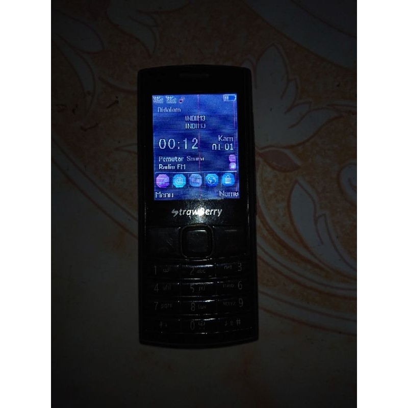 Jual HP Jadul merk StrawBerry S2 mirip nokia X2-02 bukan nokia minus garis | Shopee Indonesia
