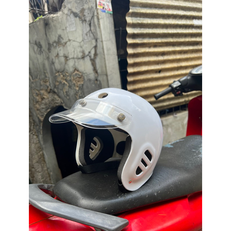 Jual HELM SEPEDA/SKATEBOARD/RAFTING/ARUM JERAM PUTIH GLOSY | Shopee ...