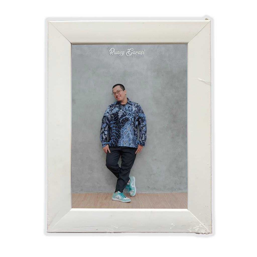 Jual Cetak foto UK 5R 13x18 plus bingkai minimalis | Shopee Indonesia