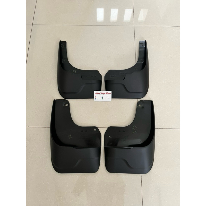 Jual Mud guard Karpet lumpur innova reborn original | Shopee Indonesia