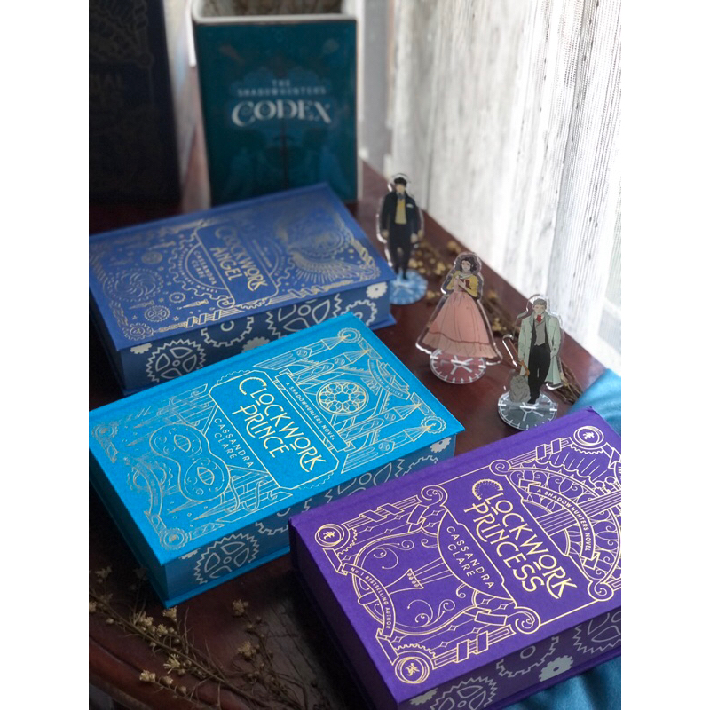 Jual Infernal devices - Cassandra Clare (Illumicrate Edition) | Shopee ...