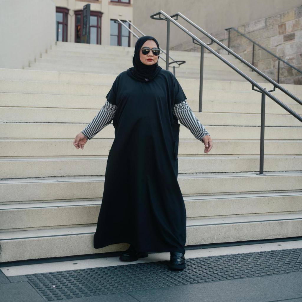Jual HB Sticky Abayas with Stripes Katun Premium Quality | Shopee Indonesia