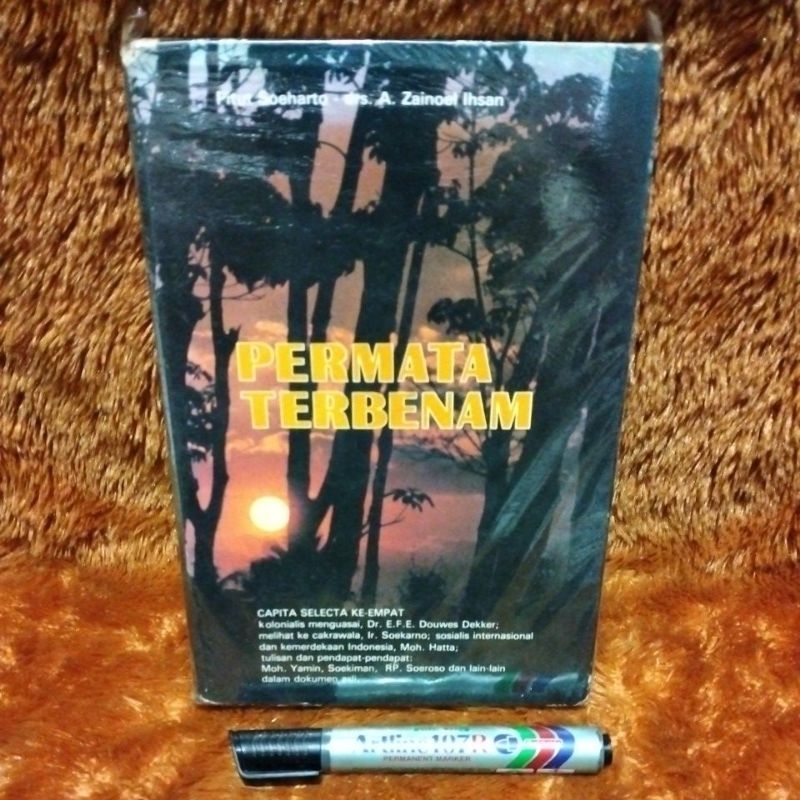 Jual buku permata tenggelam - capita selecta dalam dokumen asli ...