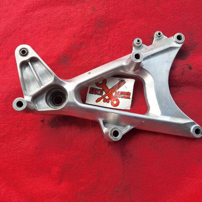 Jual swing arm Sasis Honda Pcx 150 2018 2020 Original | Shopee Indonesia