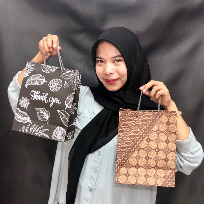Jual Paper bag batik motif 25 cm x 20 cm x 10 cm tas souvenir paperbag ...