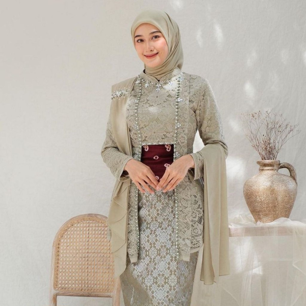 Jual Kebaya Kutu Baru Laksmi Free Selendang dan Obi Belt Batik Kebaya ...