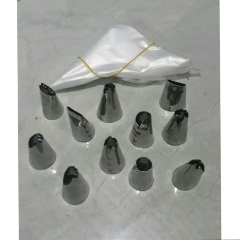 Jual Cetakan Spuit Bunga Dan 10 Macam Spuit Wilton | Shopee Indonesia