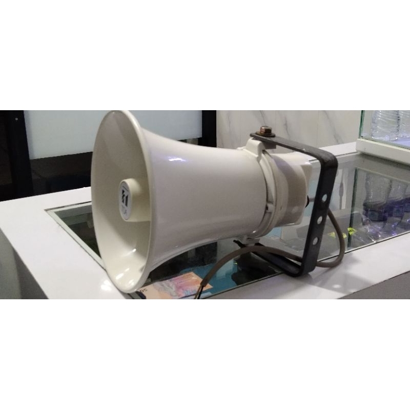 Jual Pengeras Suara / Horn Speaker TOA ZH-615R, kondisi norma, Suara ...