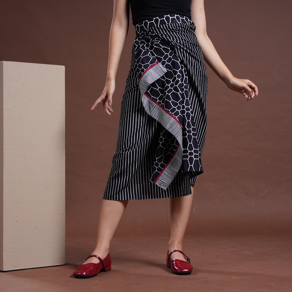 Jual NONA RARA - Jetta Skirt P0190, Rok batik wanita modern | Shopee ...