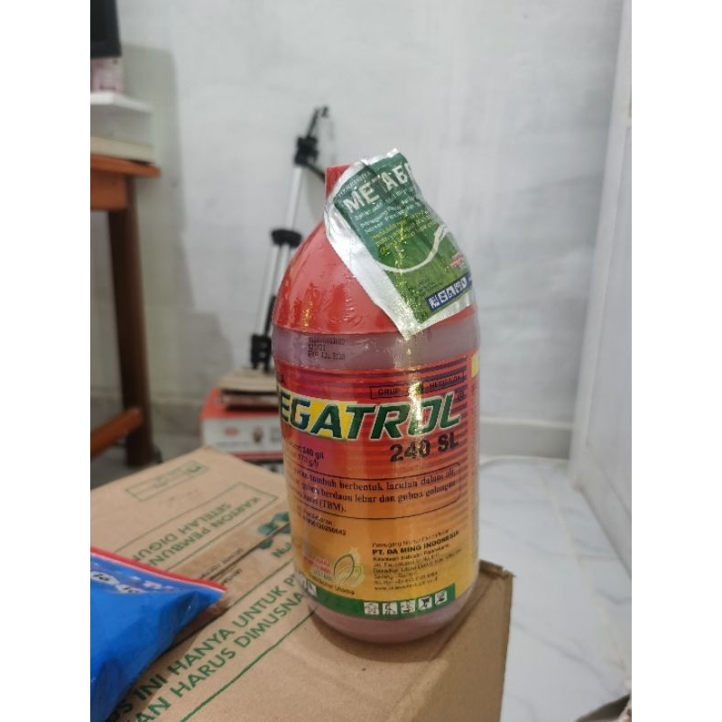 Jual Megatrol Herbisida Sistemik Pembasmi Rumput Megatrol Systemik ...