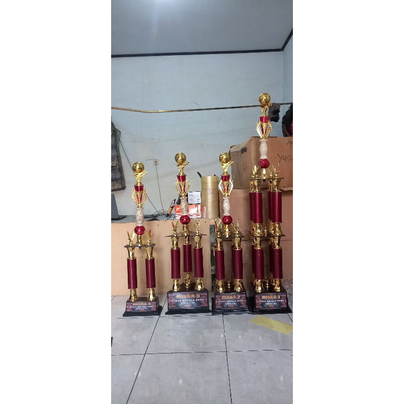 Jual trophy piala 1 set kaki 8432 tabung 1.3m,1m,1m,90cm | Shopee Indonesia