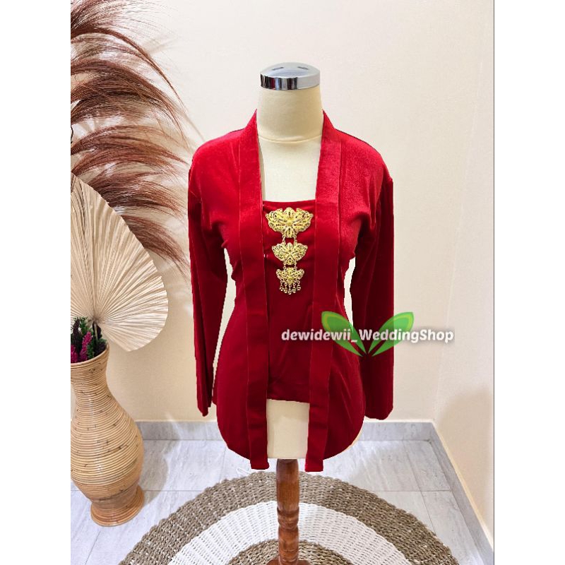 Jual Kebaya Cantik, Bludru Kutubaru - Warna Merah Cabe | Shopee Indonesia