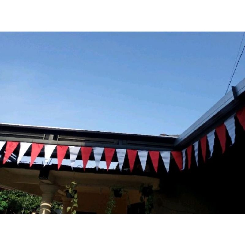 Jual Bendera Segitiga Merah Putih bahan kain/Bunting flag Merah putih/umbul-umbul segitiga kain ...